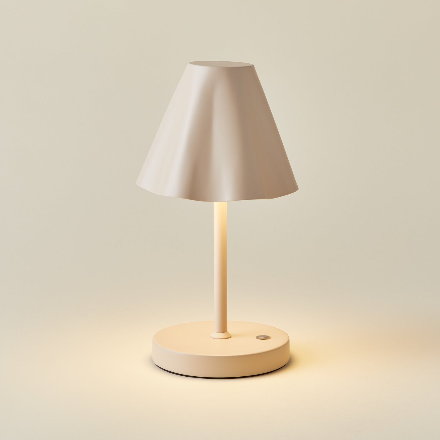 Petal Table Lamp